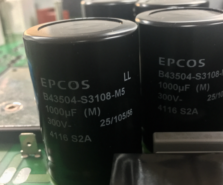 SMA Review: Comparing the SMA SB 5.0-1AV-40 with the SB5000TL