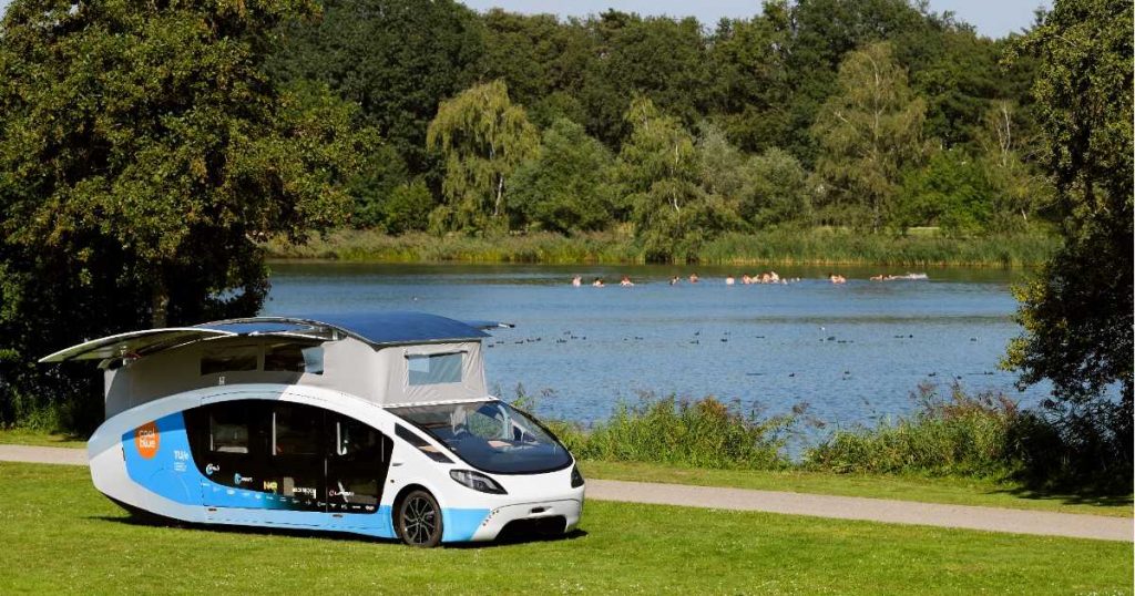 Stella Vita: Solar Powered "Self-Sustaining House On Wheels"