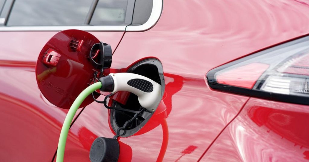 Charging Up Victoria's EV Workforce - SolarQuotes Blog