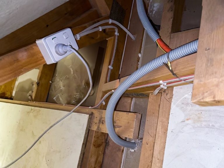 Disconnection Point Vs DC Isolator: A Solar Inspector's Experience